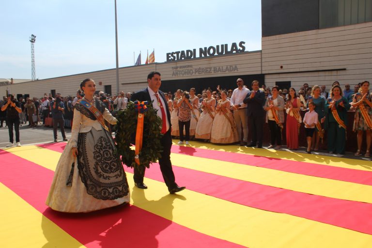 NULES CELEBRA UNA PROCESSÓ CÍVICA PER A COMMEMORAR LA FESTIVITAT DEL 9 ...